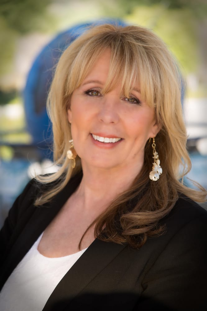 MICHELLE KOVACH - HOMESMART NCG - Contact Agent - 28361 Constellation ...