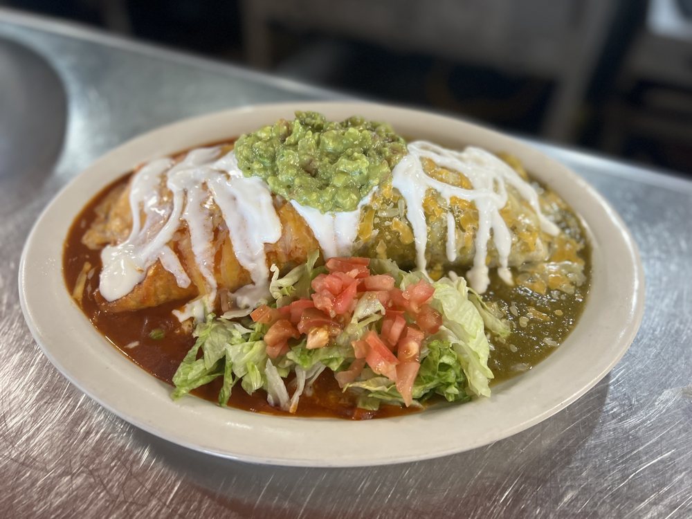 CASA RIOS - Updated December 2025 - 92 Photos & 94 Reviews - 1051 S ...