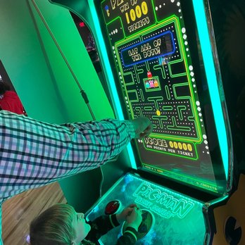 MAIN EVENT LOUISVILLE - Updated November 2024 - 300 Photos & 218 ...