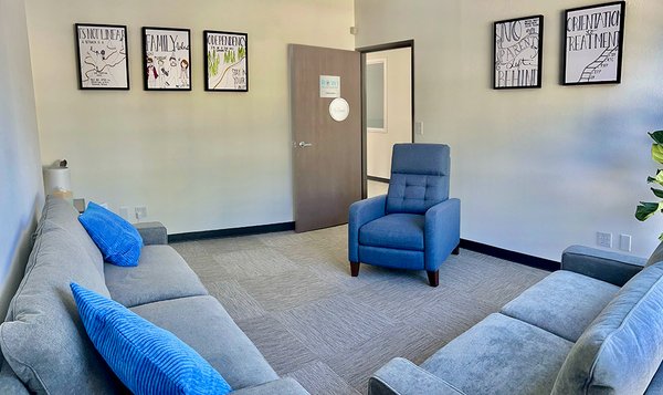 ROWI TEEN & PARENT WELLNESS CENTERS - Updated December 2025 - 1270 E ...