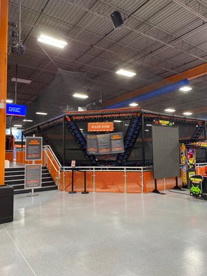 SKY ZONE TRAMPOLINE PARK - Updated July 2024 - 69 Photos & 63 Reviews ...