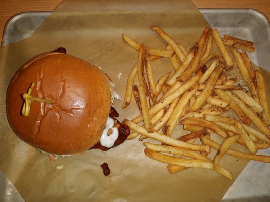 BUFFALO WILD WINGS - Updated July 2024 - 137 Photos & 325 Reviews ...