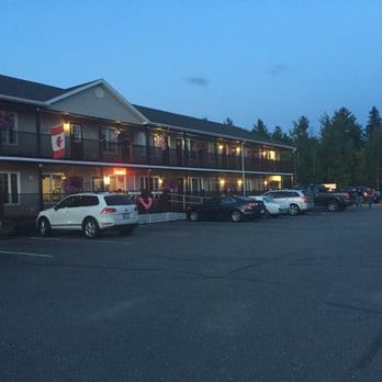 BISHOPS MOTEL - Updated August 2025 - 461 Main St, Jackman, Maine ...