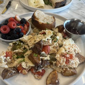 THE ELEANOR - Updated July 2025 - 657 Photos & 416 Reviews - 3207 N ...