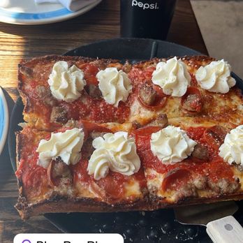 BLUE PAN PIZZA - Updated July 2024 - 622 Photos & 799 Reviews - 3509 E ...