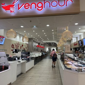 VENG HOUR - 33 Photos & 23 Reviews - 15 parvis de la Défense, Puteaux ...