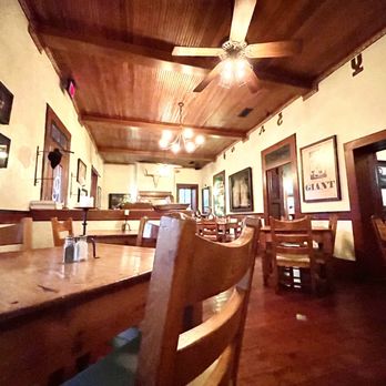 REATA RESTAURANT - 303 Photos & 394 Reviews - 203 N 5th St, Alpine ...