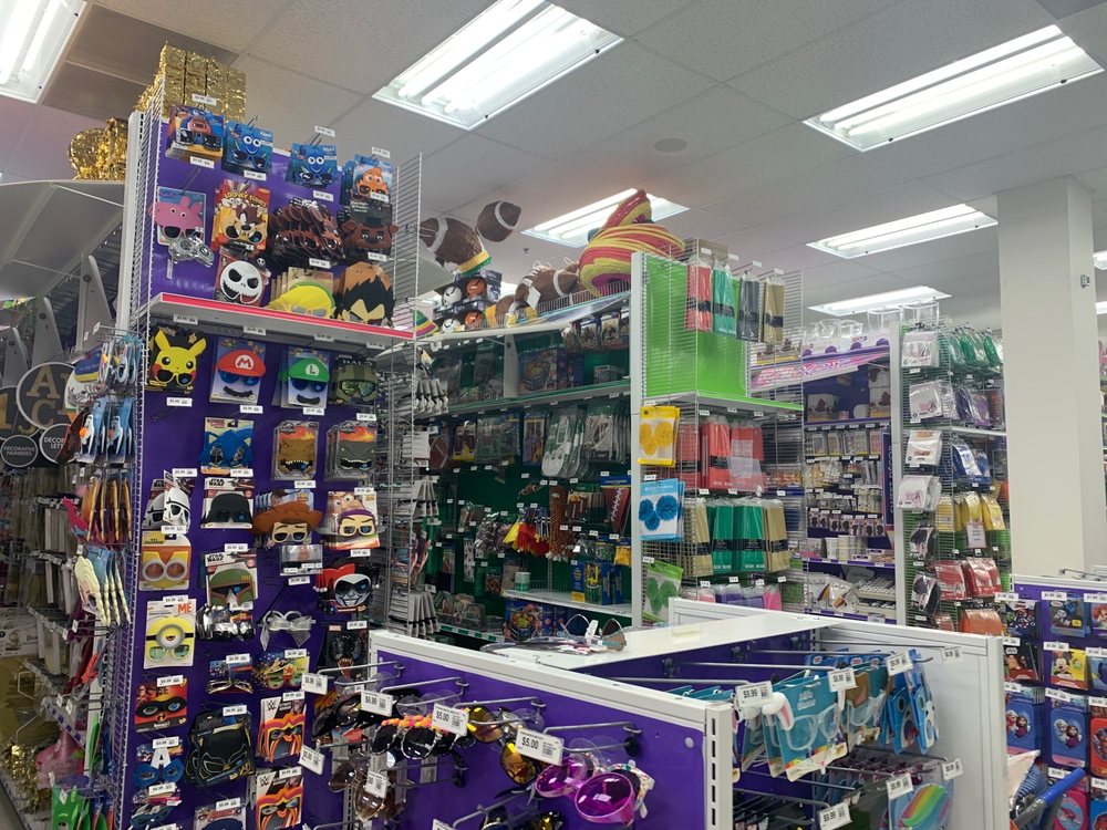 PARTY CITY - 10230 Westport Rd, Louisville, Kentucky - Party Supplies ...
