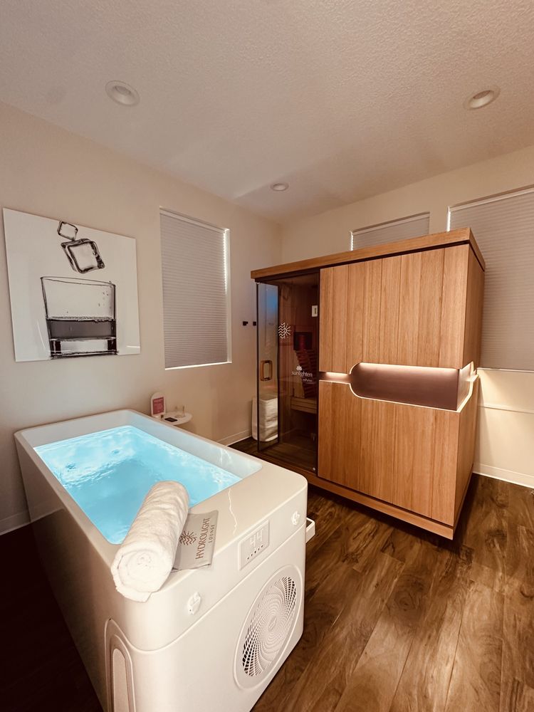 HYDROLIGHT LOUNGE - Updated December 2025 - 12 Photos - 40 Tavernier Dr ...