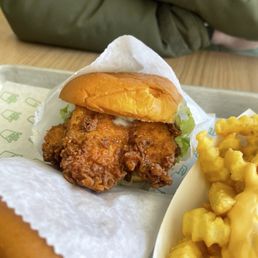 SHAKE SHACK THE TERMINAL - Updated June 2025 - 104 Photos & 49 Reviews ...