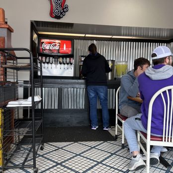 MAJOR MUNCH - Updated July 2025 - 23 Photos & 38 Reviews - 101 NW 1st ...