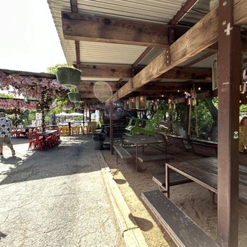 ELSEWHERE GARDEN BAR & KITCHEN - Updated August 2024 - 956 Photos & 496 ...