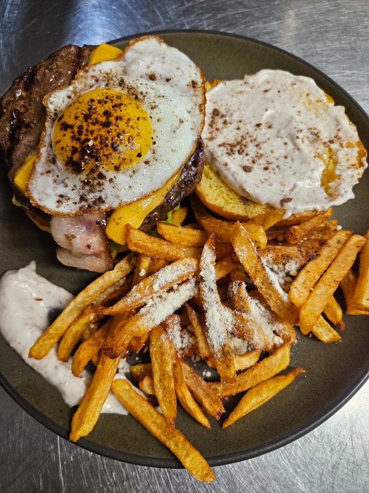 EXPLORERS BISTRO - Updated November 2024 - 25 Photos - 345 King Street ...