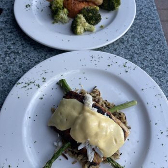 MIDDLE GROUNDS GRILL - 490 Photos & 791 Reviews - 10925 Gulf Blvd ...