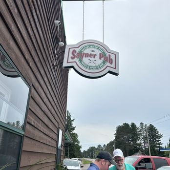 SAYNER PUB - Updated December 2025 - 87 Photos & 89 Reviews - 310 Main ...