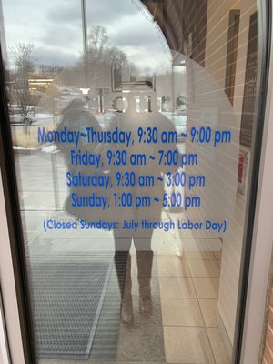 MAHOPAC PUBLIC LIBRARY - Updated August 2025 - 16 Photos & 10 Reviews ...
