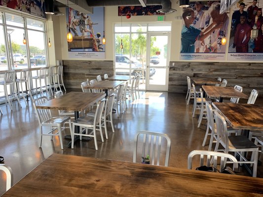 QC JUNCTION CAFE - Updated August 2024 - 24 Photos & 37 Reviews - 20275 ...