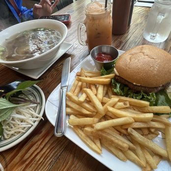 MEEKONG BAR - Updated October 2024 - 748 Photos & 593 Reviews - 2525 ...