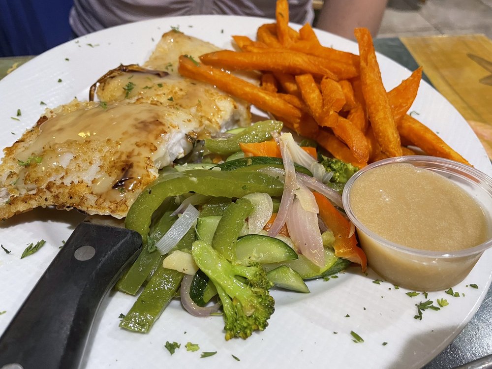 BLUE GIRAFFE RESTAURANT - Updated August 2025 - 239 Photos & 421 ...