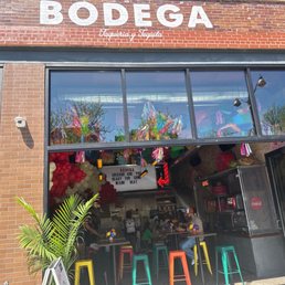 BODEGA TAQUERIA Y TEQUILA WEST LOOP - Updated April 2025 - 239 Photos ...