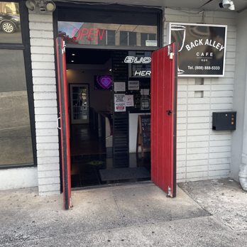 BACK ALLEY CAFÉ - Updated December 2025 - 998 Photos & 205 Reviews ...