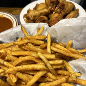 PIZZA WING KING - 22 Photos & 33 Reviews - 411 W Fairfield Rd, High ...