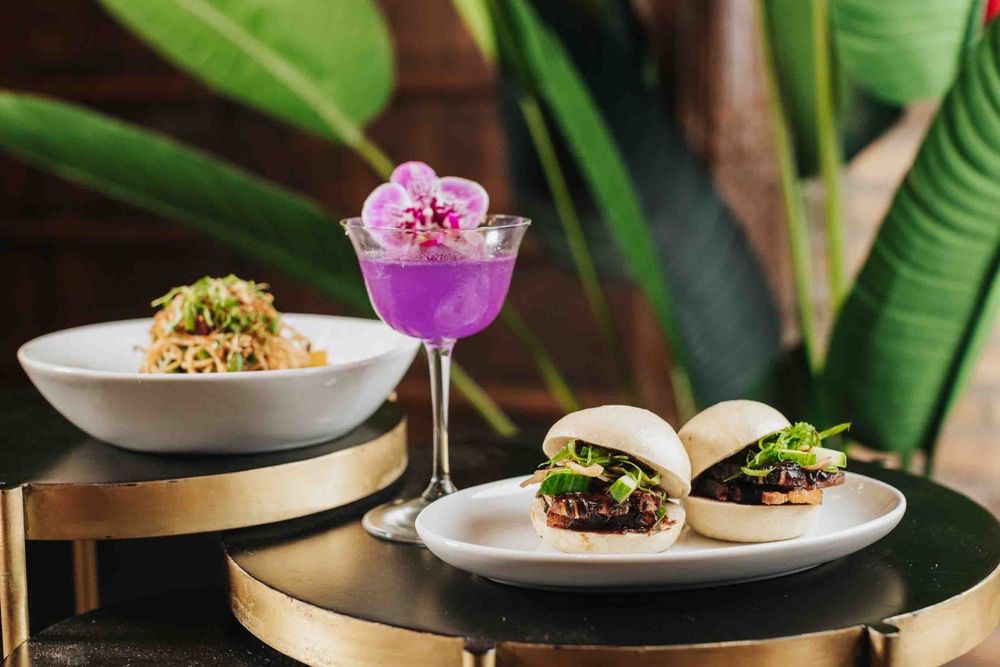 ELEPHANT EAST - 256 Photos & 111 Reviews - 2850 N Harwood St, Dallas ...