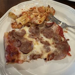 BRANCHINELLI’S PIZZA & RESTAURANT - Updated December 2025 - 267 Photos ...