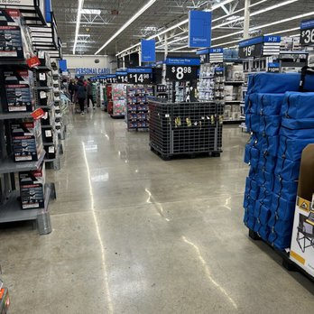 WALMART SUPERCENTER - Updated August 2025 - 152 Photos & 200 Reviews ...