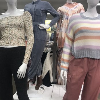 TARGET - Updated December 2025 - 74 Photos & 41 Reviews - 1940 Pavillon ...