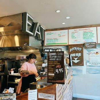 PIP’S ORIGINAL DOUGHNUTS & CHAI - Updated October 2024 - 4770 Photos ...