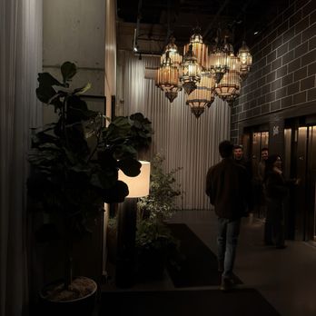 ABA - Updated August 2025 - 4697 Photos & 1856 Reviews - 302 N Green St ...