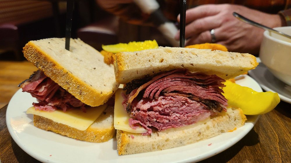 MANHATTAN DELI BAR & GRILLE - Updated October 2025 - 130 Photos & 149 ...