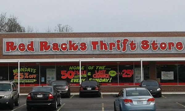 RED RACKS THRIFT STORE - FERMÉ - Updated September 2025 - 11 photos ...