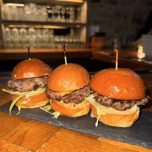 ARTIE’S BACKROOM & ROOFTOP - Updated August 2025 - 145 E 39th St, New ...