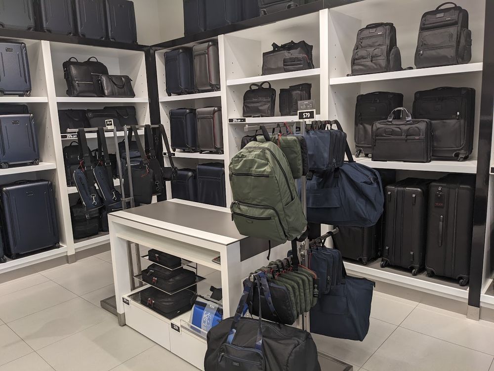 TUMI OUTLET - Updated October 2025 - 13 Photos & 28 Reviews - 5600 ...