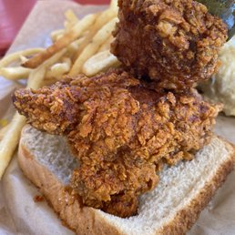TUMBLE 22 CHICKEN JOINT - Updated September 2025 - 1225 Photos & 1222 ...