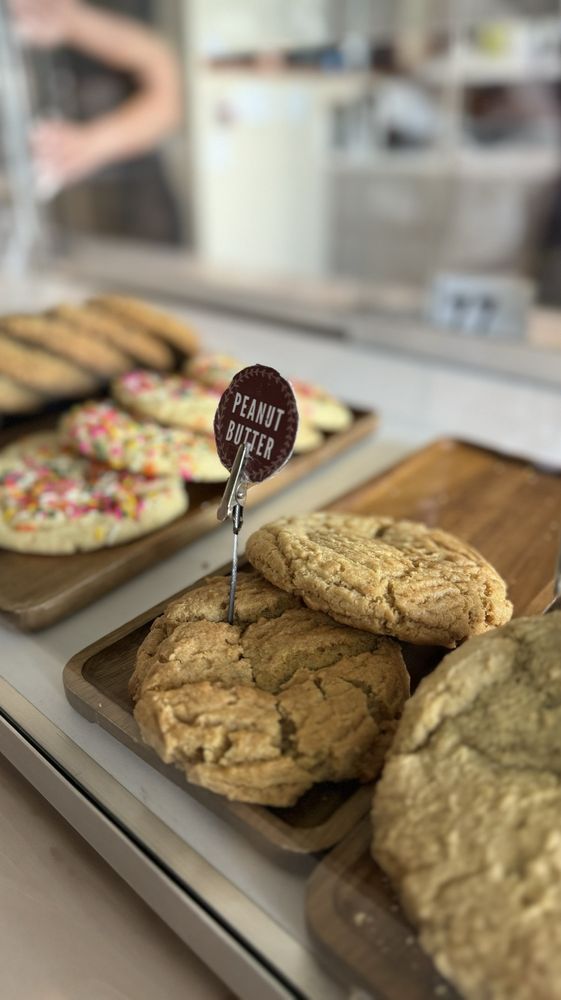 LONGBOTTOM COFFEEHOUSE - Updated September 2024 - 430 Photos & 406 ...