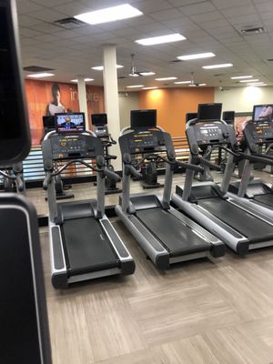 LA FITNESS - Updated May 2026 - 24 Photos & 285 Reviews - 2690 N ...