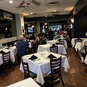 LA PIAZZA - MERRICK - Updated August 2025 - 166 Photos & 352 Reviews ...