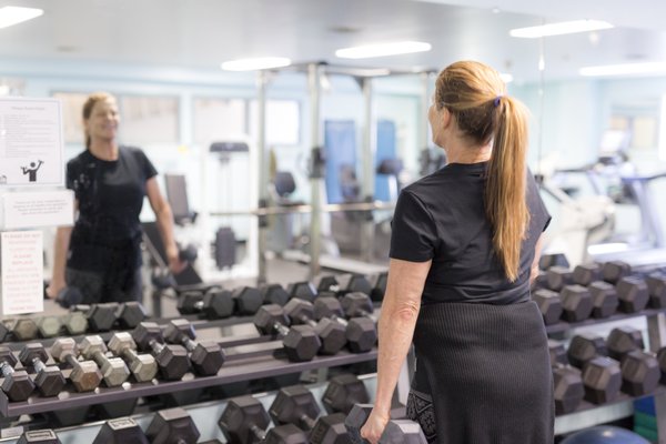 FRIENDLY HOUSE - Updated November 2025 - 13 Photos & 16 Reviews - 1737 ...