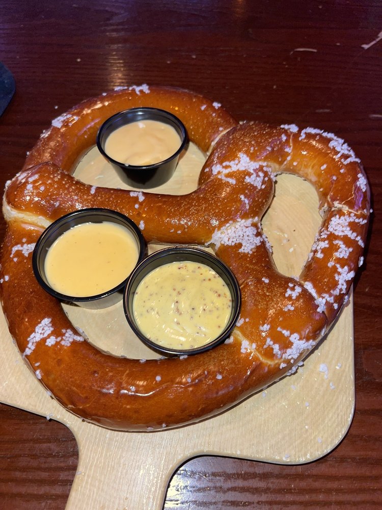 TILTED KILT PUB & EATERY - 440 Photos & 499 Reviews - 3545 Las Vegas ...