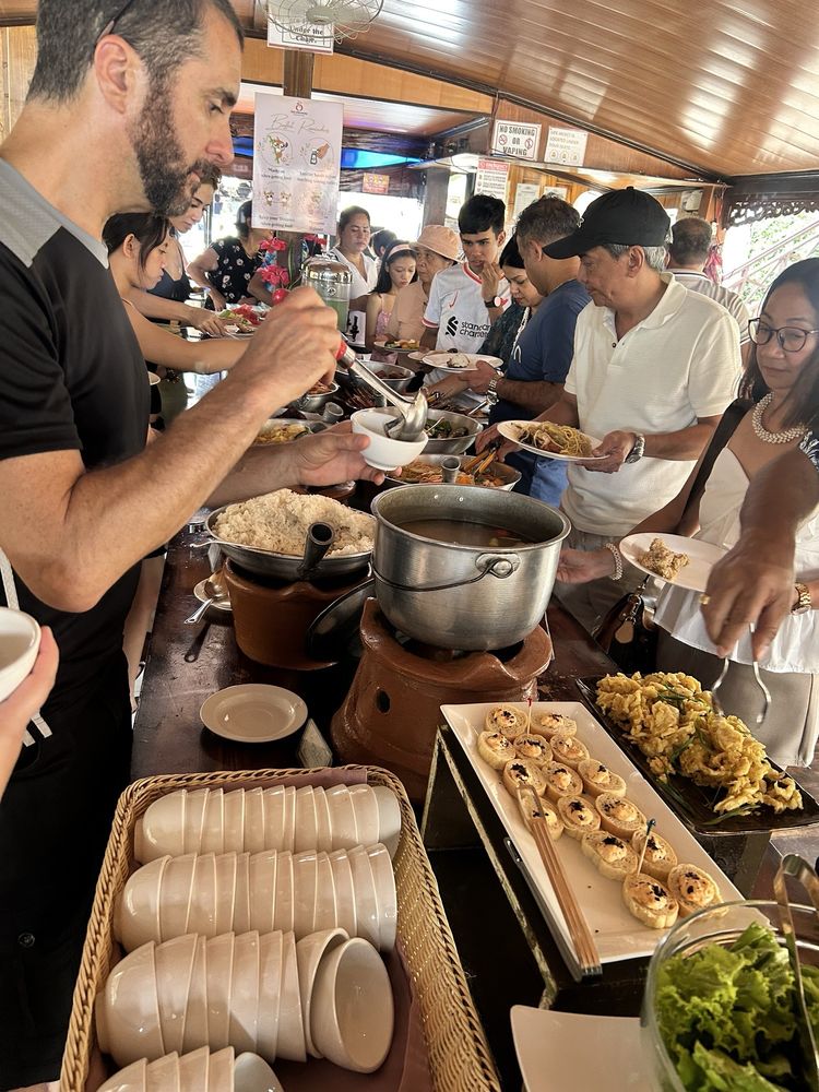 LOBOC RIVERWATCH FLOATING RESTO - Updated December 2025 - 73 Photos ...