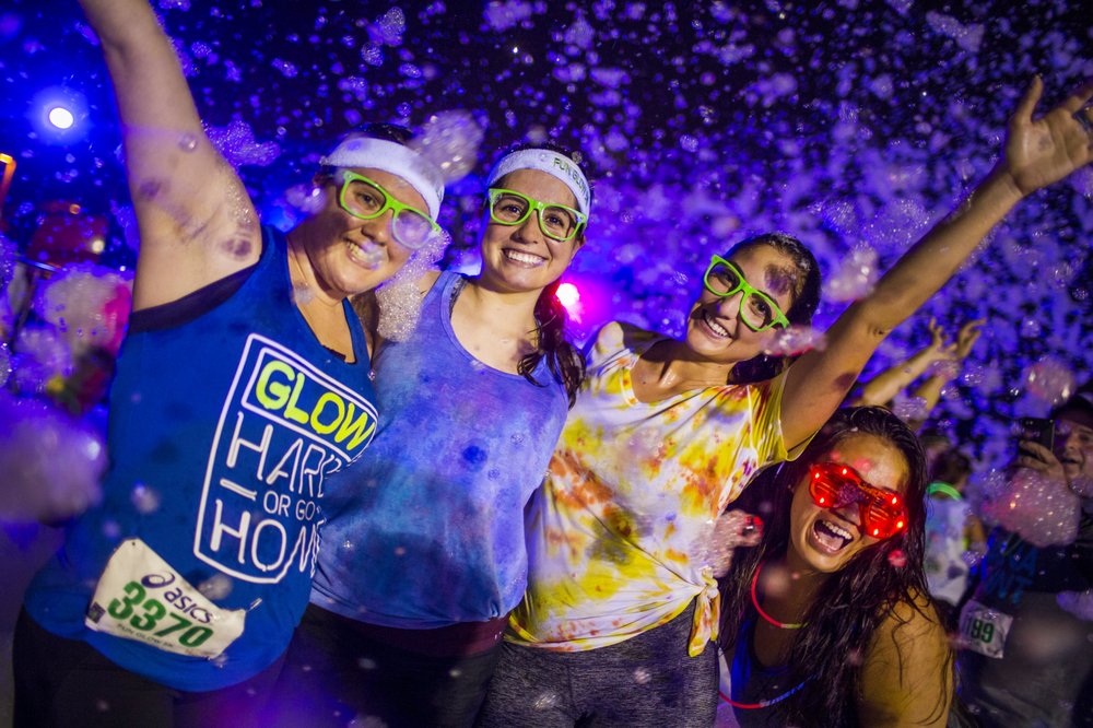 FUN GLOW 5K - Updated February 2025 - 11 Photos - 20405 Amphitheater ...