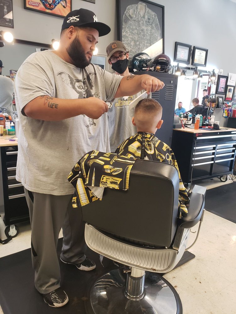 BACK TO LIFE BARBERSHOP - Updated November 2024 - 61 Photos - 4926 ...
