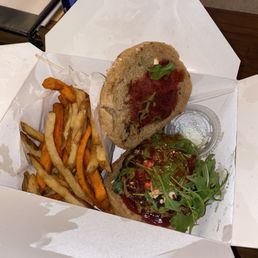 MAX BURGER - Updated July 2025 - 659 Photos & 804 Reviews - 124 LaSalle ...