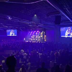 THE GROVE COMMUNITY CHURCH - Updated October 2025 - 25 Photos & 34 ...