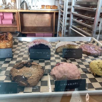 VAL’S BAKERY - Updated January 2025 - 99 Photos & 51 Reviews - 25 S St ...