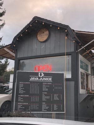 JAVA JUNKIE - Updated July 2025 - 29 Reviews - 2425 Meridian Ave E ...