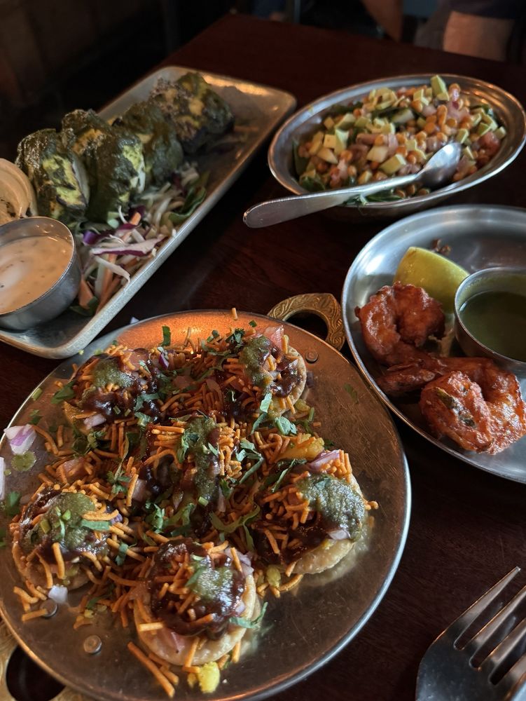 MUMBAIWALA - Updated July 2025 - 10 Photos & 25 Reviews - 120 Hereford ...